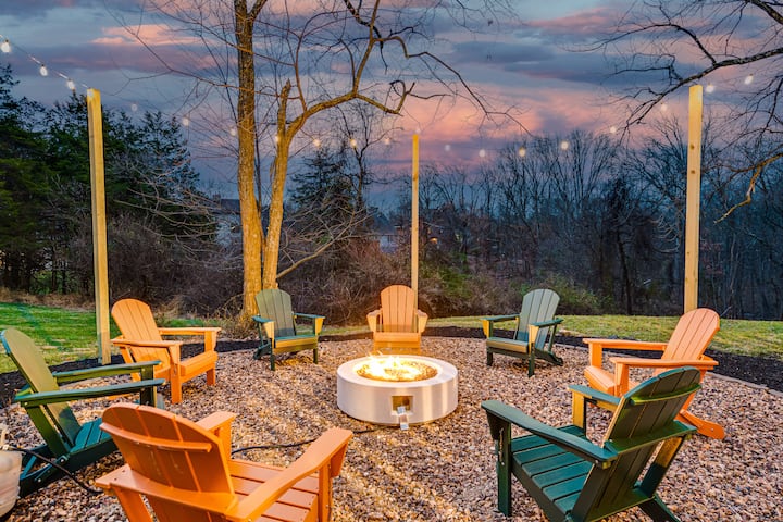 Roomy 5br/3.5ba, Fire Pit, Spa, Games, Billiards - Massanutten, VA