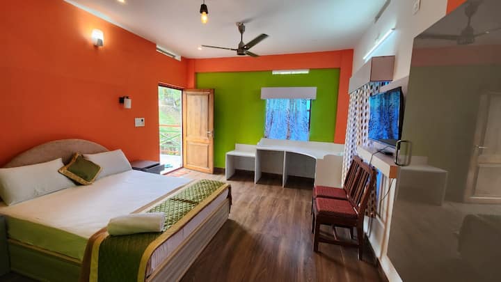 Couple & Family Friendly Stay | Vagamon - Vagamon