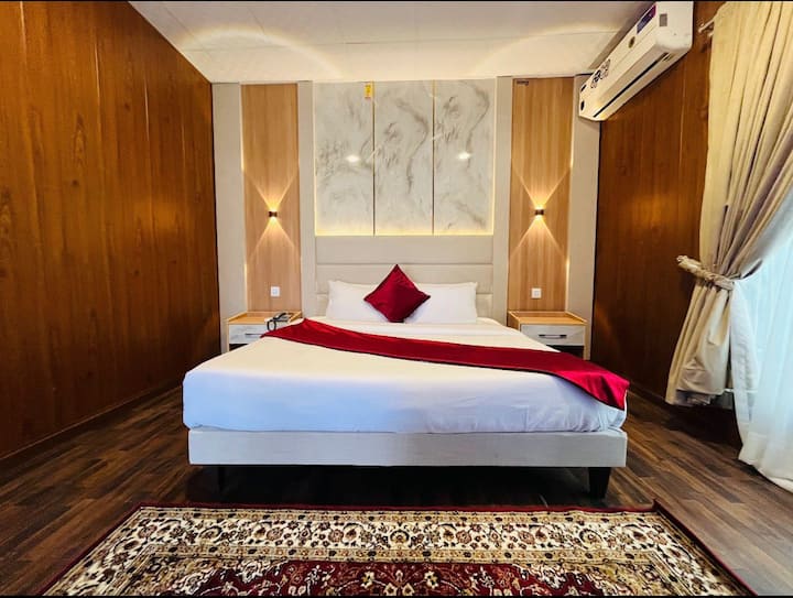 Hotel Posh Pavillion - イスラマバード