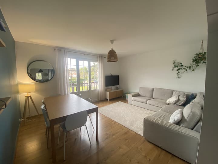 Grand Appartement Avec Jardin à 10 Min De La Plage - Bera