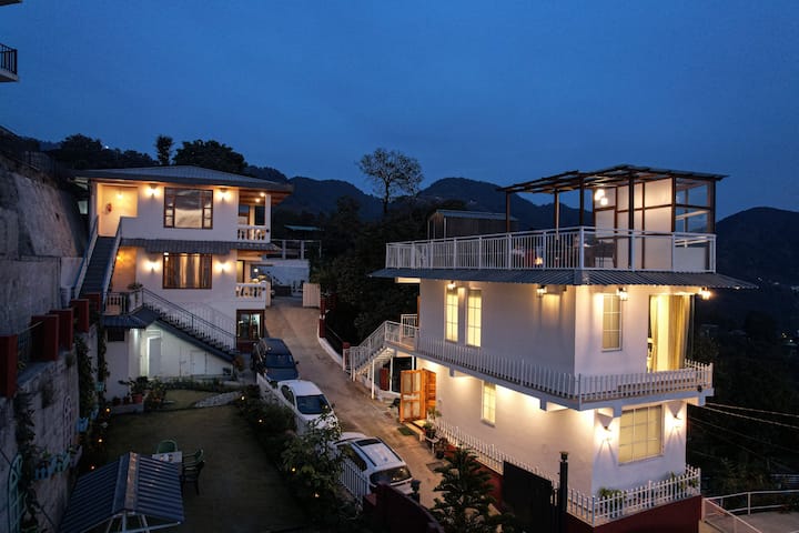 Merryville Nathuli | Rooftop Jacuzzi And Garden - 