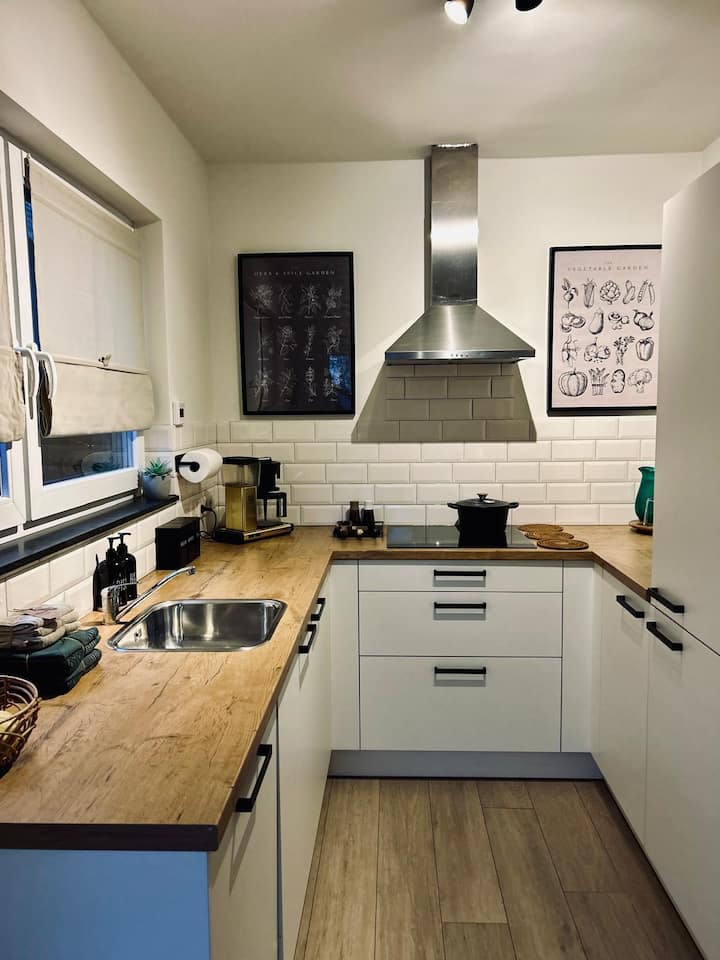 Kort Verblijf En Werkplek, 23 Km Van Eindhoven. - Weert