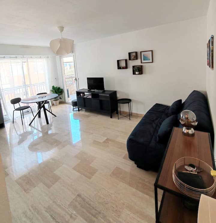 Charmant Studio Avec Terrasse à 2 Mins Des Plages - Vallauris