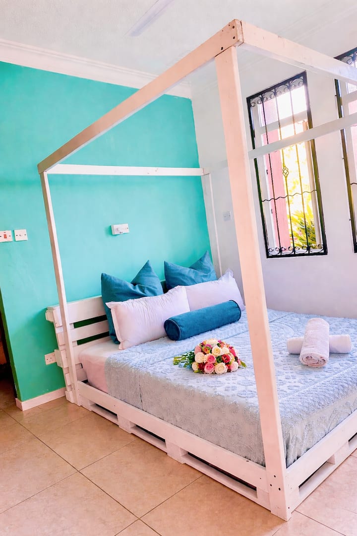 Coastal Escape|pool Games |Walk To Beach & Go-kart - Mombasa