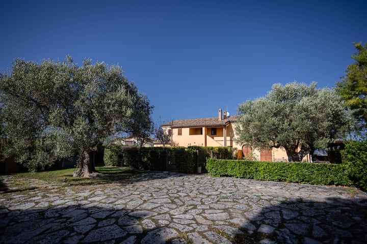 Appartamento Nel Verde 4' Posti, Con Giardino - Osimo