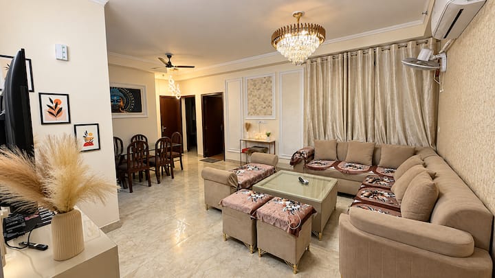 Your Private Haven  Spacious 3bhk Retreat - Noida