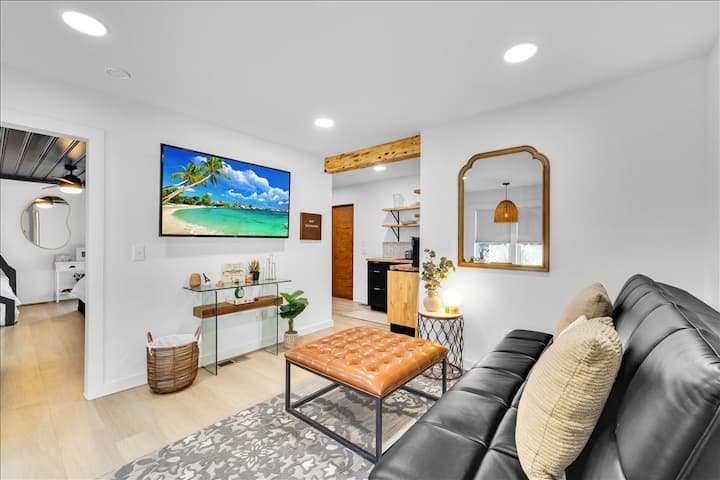 Cozy Private Suite | 1 Block To The Beach - Little River, SC