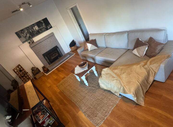 Cosy Cottage In Stunning Snowy Valley, Sleeps 7 - Tumut