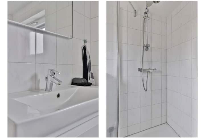 Ruime Woning In Een Rustige Buurt. - Delfzijl