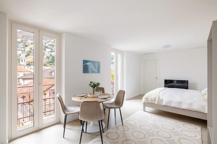 Romantic Retreat In Locarno’s Historic Old Town - Locarno