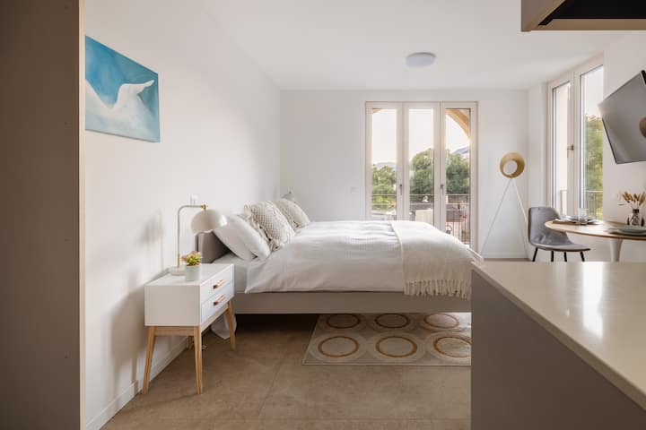 Romantic Retreat In Locarno’s Historic Old Town - Locarno