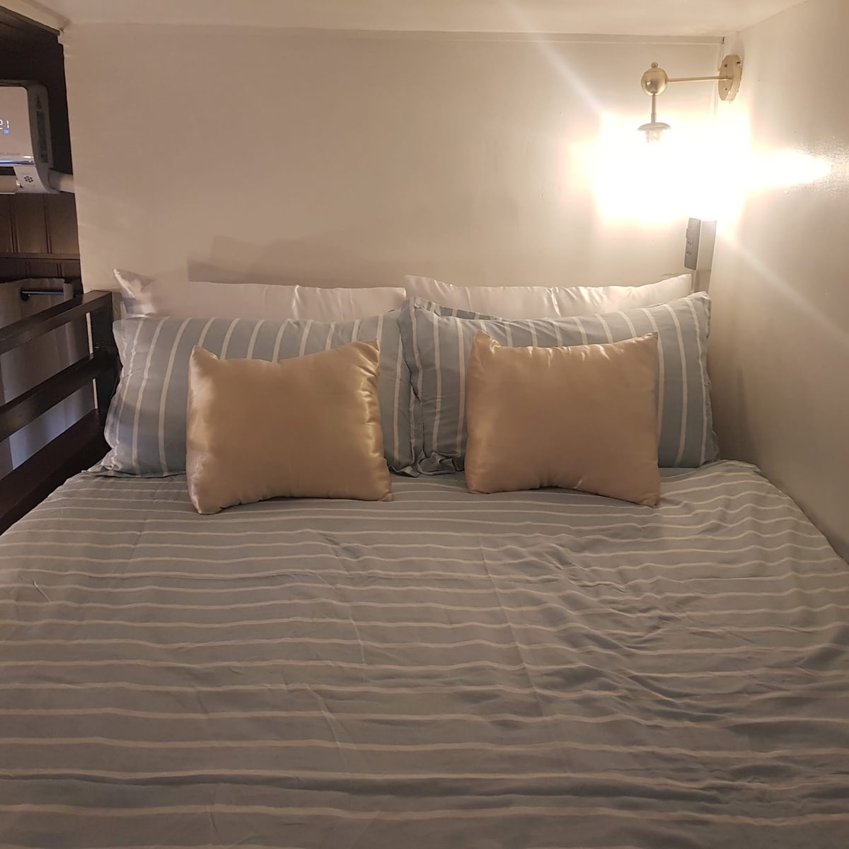 Twin Victoria - Hotels for Rent in Quezon City, Metro Manila ...