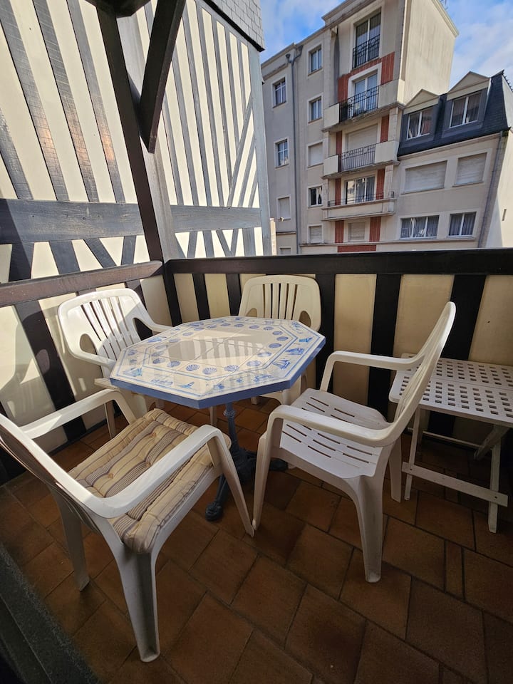 Les Jardins Du Yacht Club à 160m De La Place Morny - Deauville