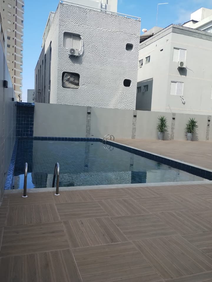 Apto Completíssimo Próximo A Praia Com Lazer - Guarujá