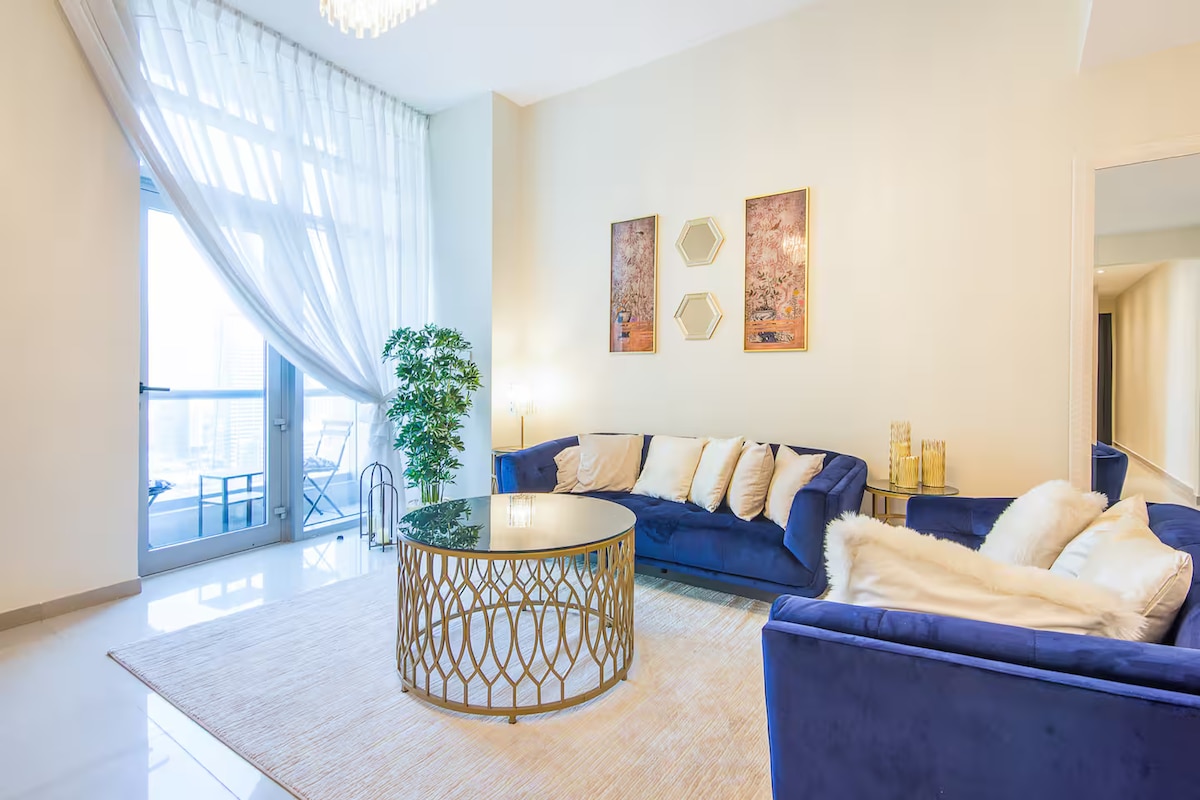 2 chambres avec vue sur le port de plaisance avec balcon – Quai du port ...