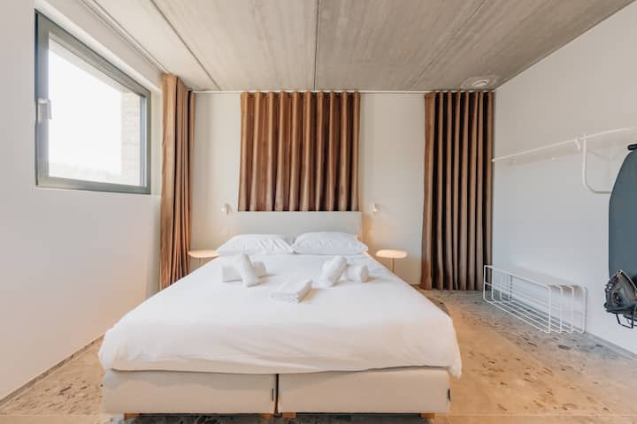L'atelier De La Meuse : Chambre 10 "Or" - Liege, Province, Belgium