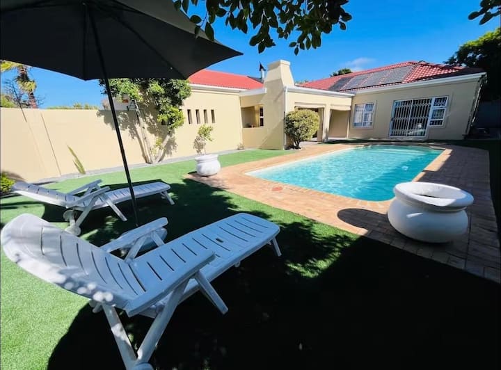 4 Bedroom Bliss - Parklands