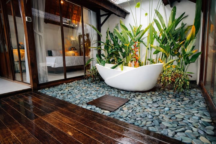 Mimi D. Favela Private Pool - 10 Min Beach - Canggu
