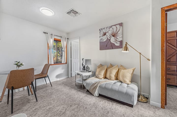 Private 2-bedroom Suite · Driveway Parking · Wifi - Fremont, CA
