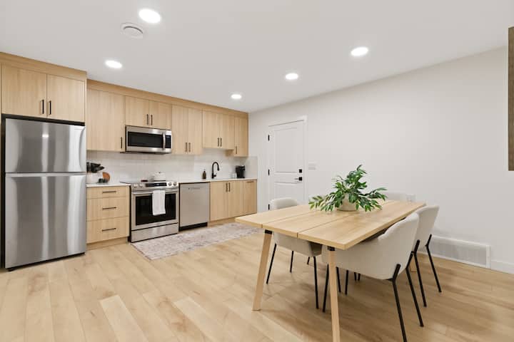 New Luxury Guest Suite - 알버타