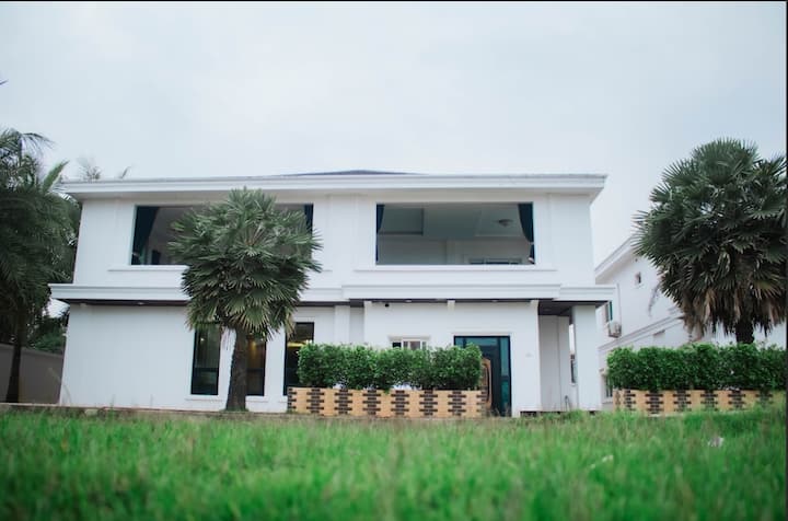 라오스 비엔티안 오빠빌라 1동4베드 - Vientiane