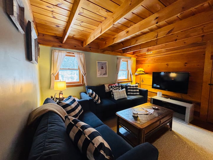 Fern Hollow Lodge At Adirondack Lake - Lake Durant, NY