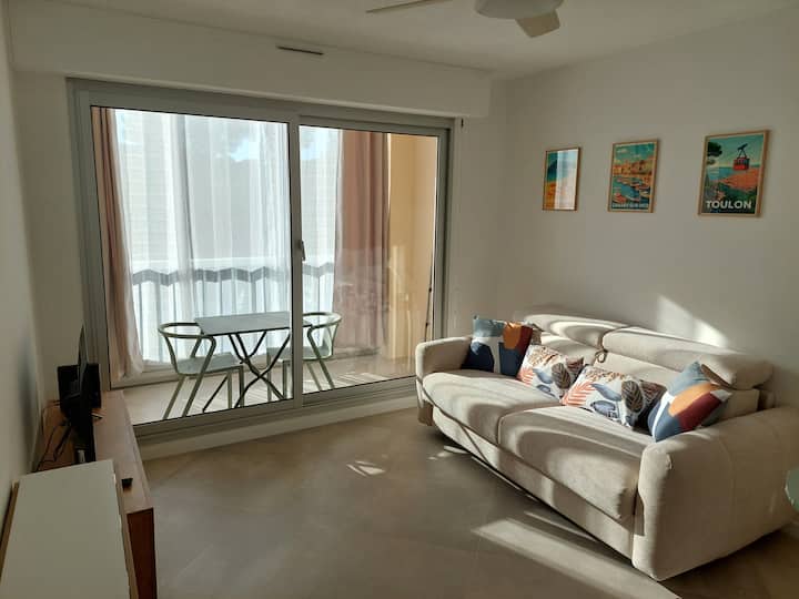 Studio Lumineux Rénové à Neuf Avec Parking - Saint-Mandrier-sur-Mer