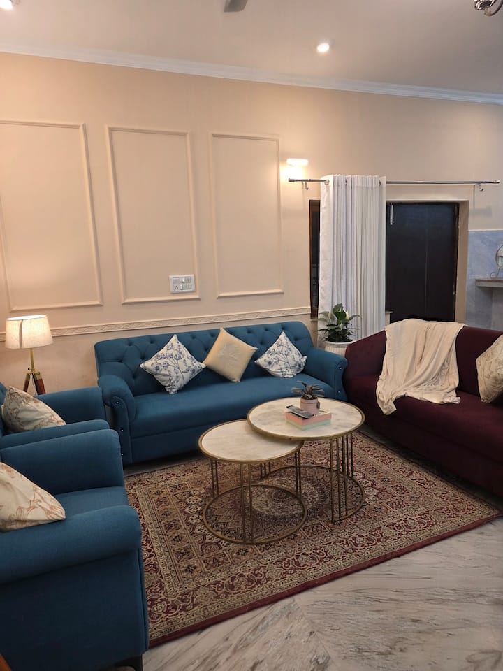 Entire 2bhk Apartment • Peaceful • Near Ima & Fri - 德拉敦