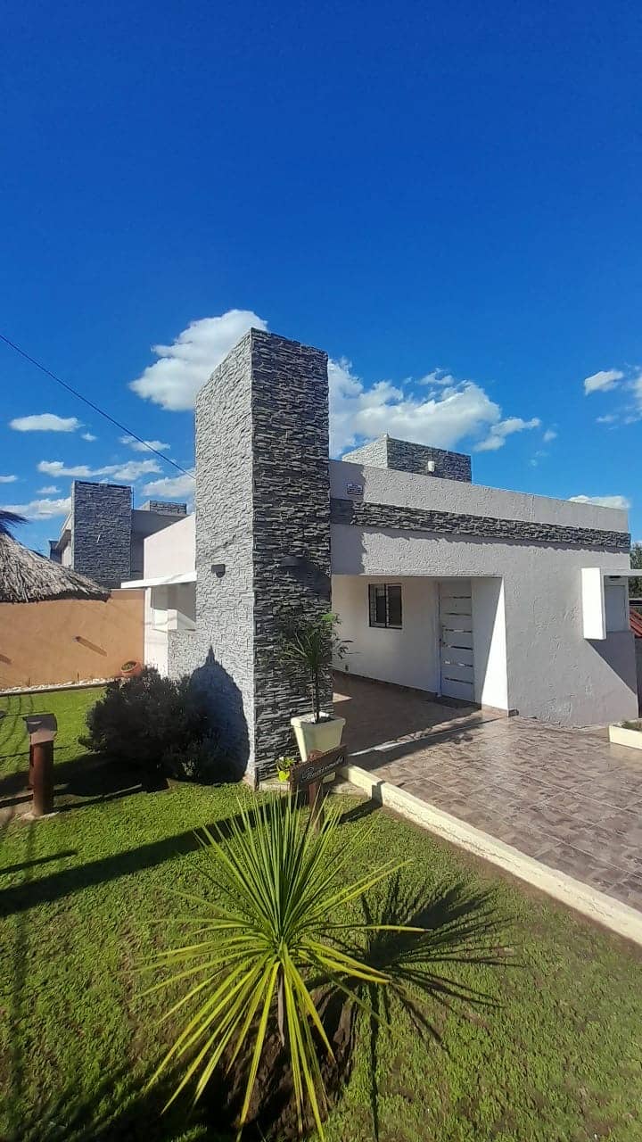 Casa En Tanti | Jardín, Parrilla Y Cochera - Villa Carlos Paz