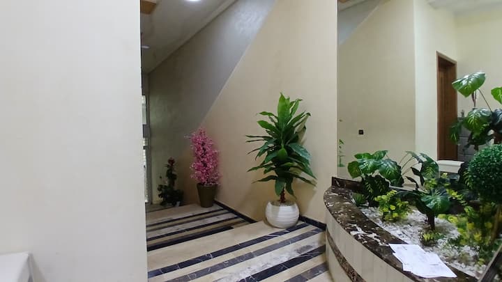 Appartement Dans Un Cartier Chique Et Calme - Fes