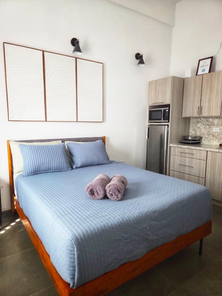 Esquina Urbana 1- Walkable And Central! - Aguadilla