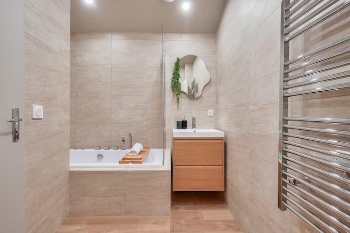 Suite Zen & Jacuzzi - Paris 15eme - París