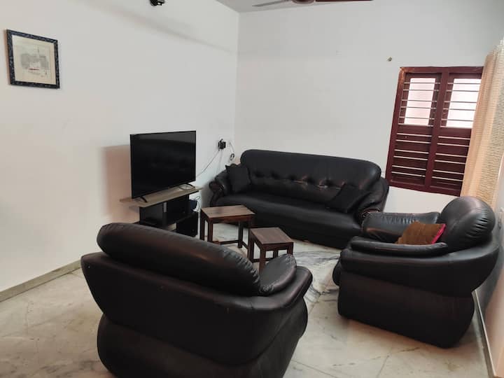 Baba Home Stay Near Ganga Hospital, Saibaba Colony - Coimbatore