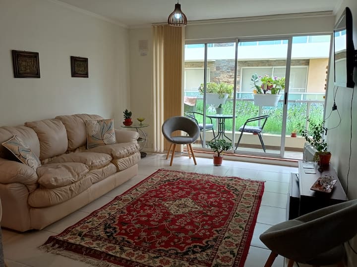 Cómodo Depto. Familiar En Algarrobo, Cerca Del Mar - El Quisco