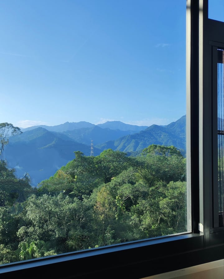 城市邊緣的山林現代 Loft | Xindian近烏來,碧潭 | 10分鐘到捷運 - New Taipei City