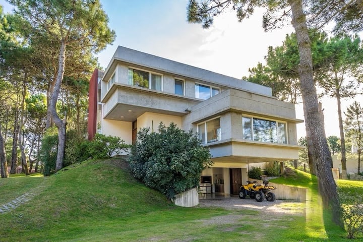 Casa Familiar Con Pileta En Barrio La Herradura - Pinamar