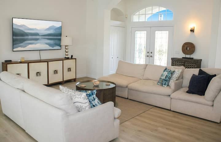 Waterfront Escape: Pool, Hot Tub & Boat Lift | 3br - Punta Gorda, FL