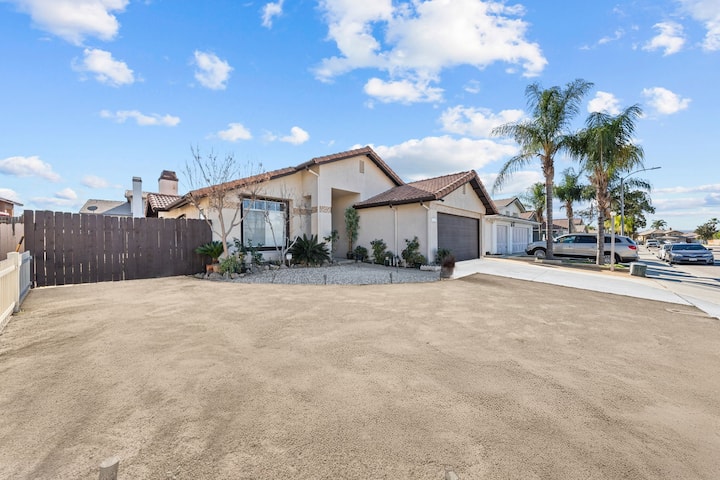 Private San Jacinto Retreat - Hemet, CA