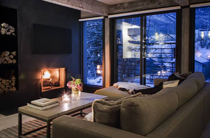 Beautiful River Front Condo In Aspen - Aspen
