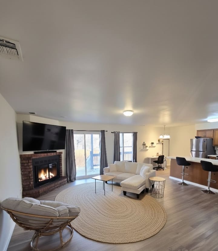 Westwind Manor Townhomes - Runaway Bay, TX