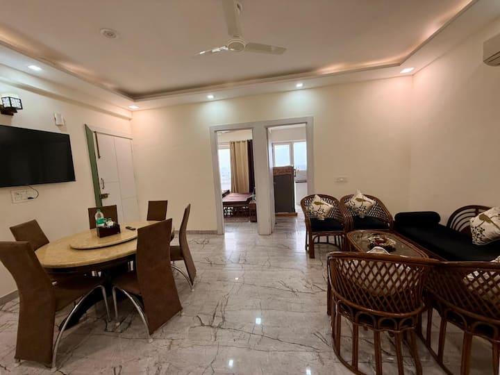 Adi's 2bhk - Chandigarh