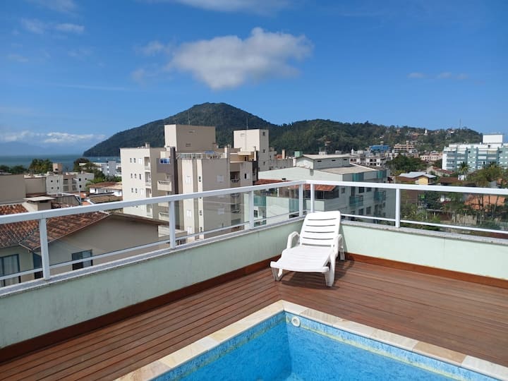 Apto No Itaguá, Próximo A Orla, Em Frente à Praça. - Ubatuba