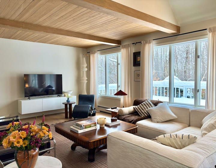 Maison Dans Les Bois: An Artful Vermont Sanctuary - Manchester, VT