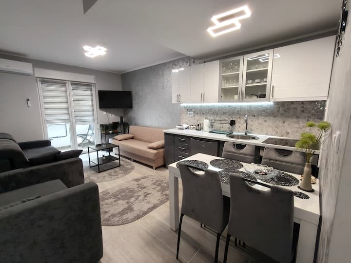 Apartman Milovanović - Trstenik