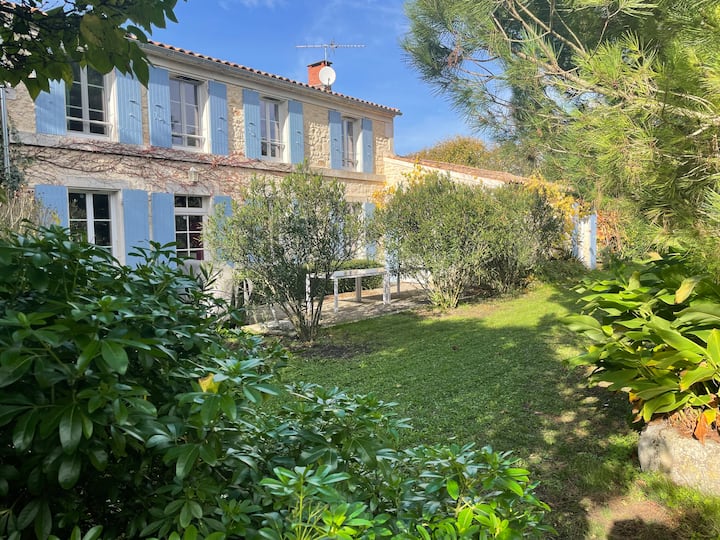 Les Trois Moulins – Votre Destination De Zénitude - Rochefort, France