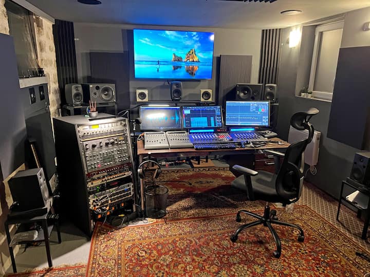 Appartement Avec Studio D'enregistrement Et Mixage - Nevers