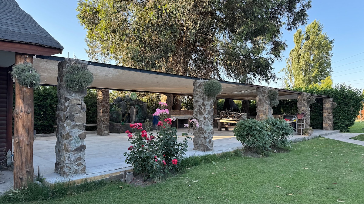 Private plot with a quincho and pool for events - Houses for Rent in ...