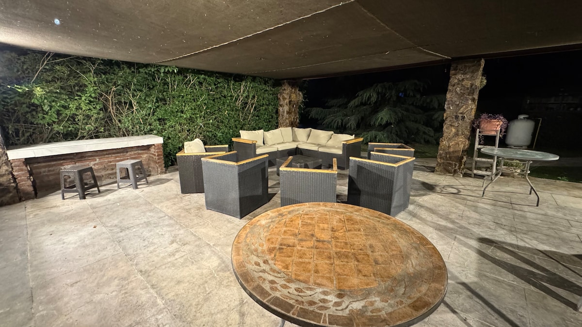 Private plot with a quincho and pool for events - Houses for Rent in ...