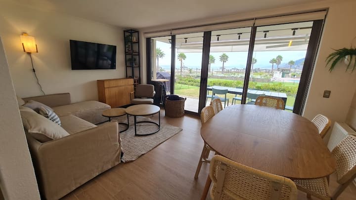 Depto. Papudo Con Patio Privado, A Pasos Del Mar. - Papudo