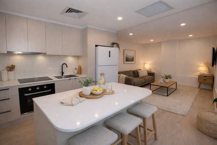 10 Min To Airport. 2 Min To Station. Sec-parking. - Burwood